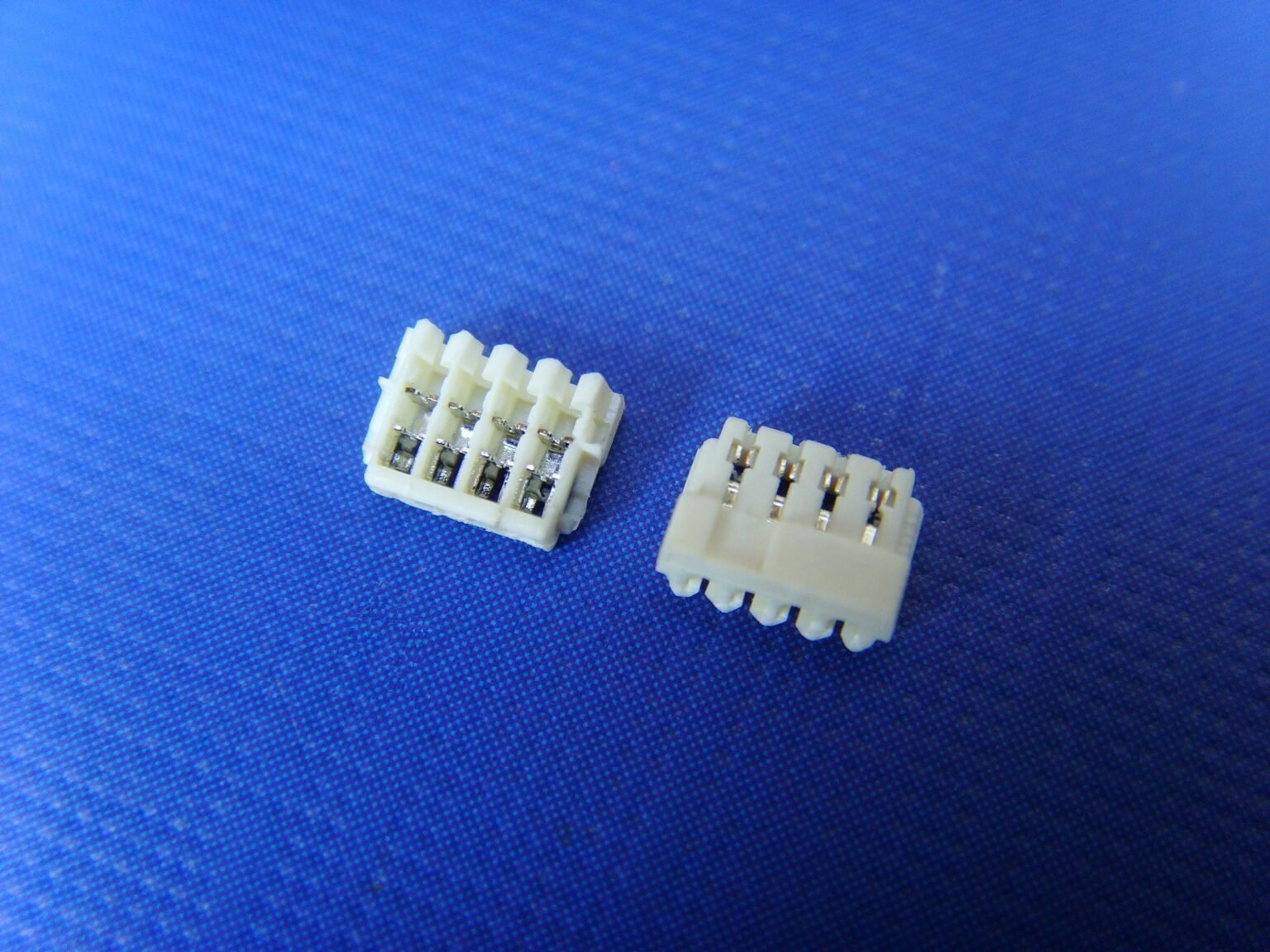 Terminal Housing Wafer Connectors - fongkit